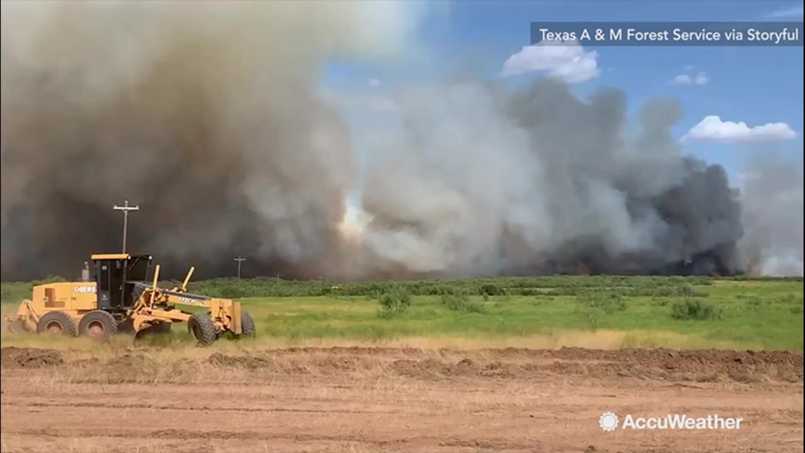 Roaring wildfire blazes across northern Texas | 11alive.com