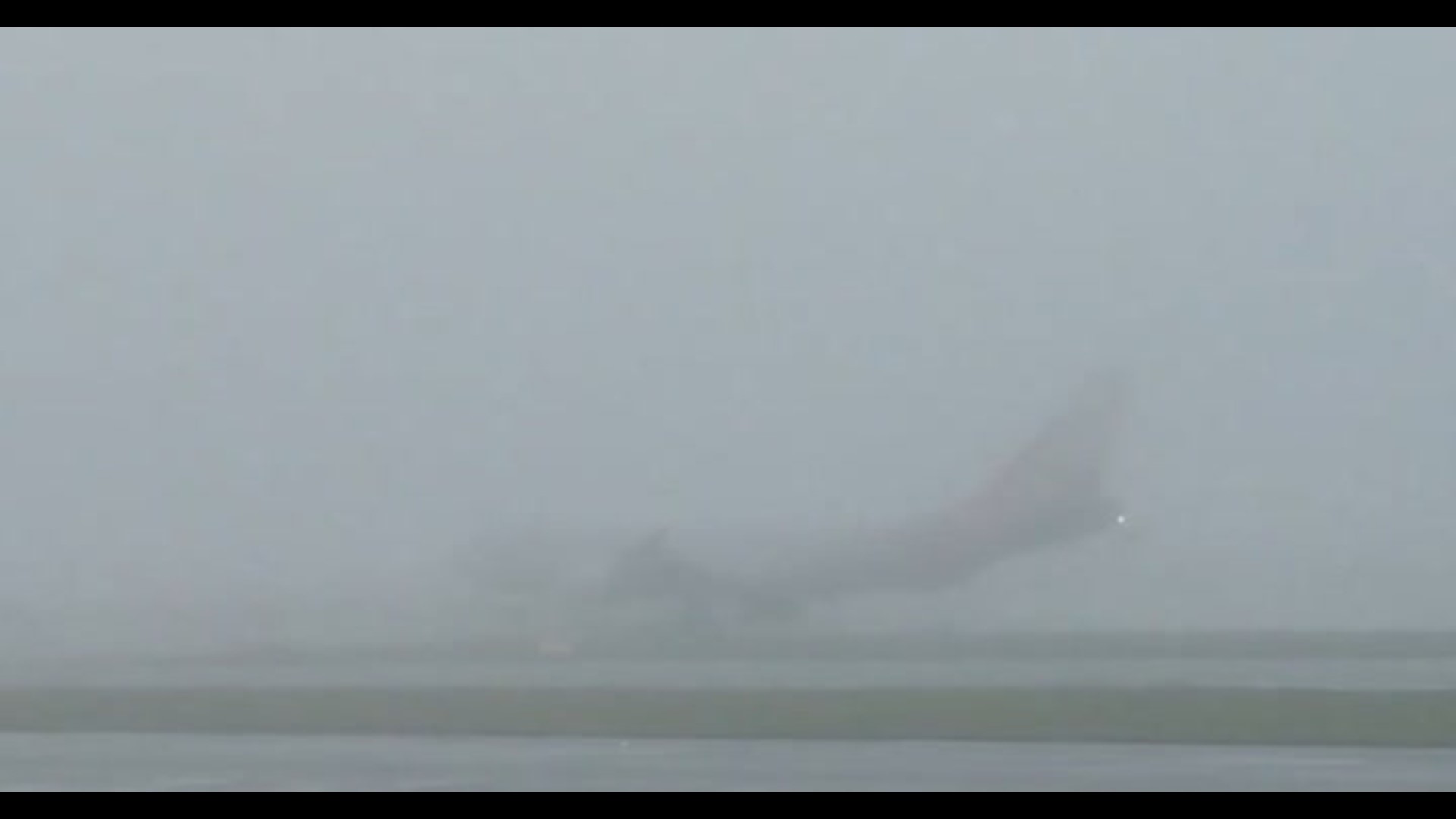 Airplane swallowed by fog before takeoff | 11alive.com