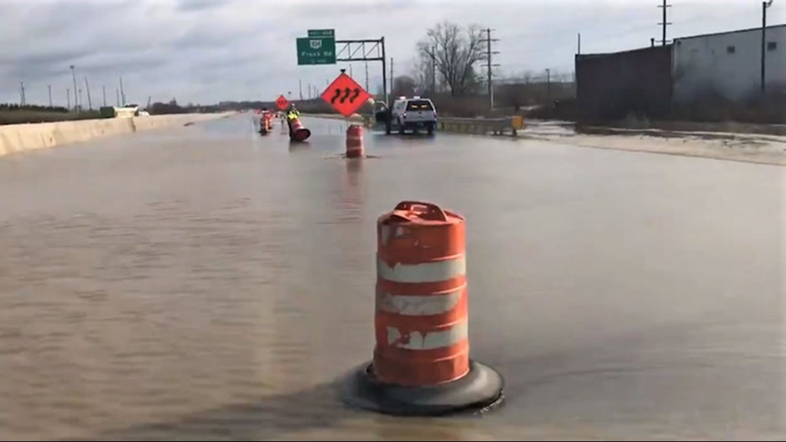 Highway shuts down amid flooding | 11alive.com