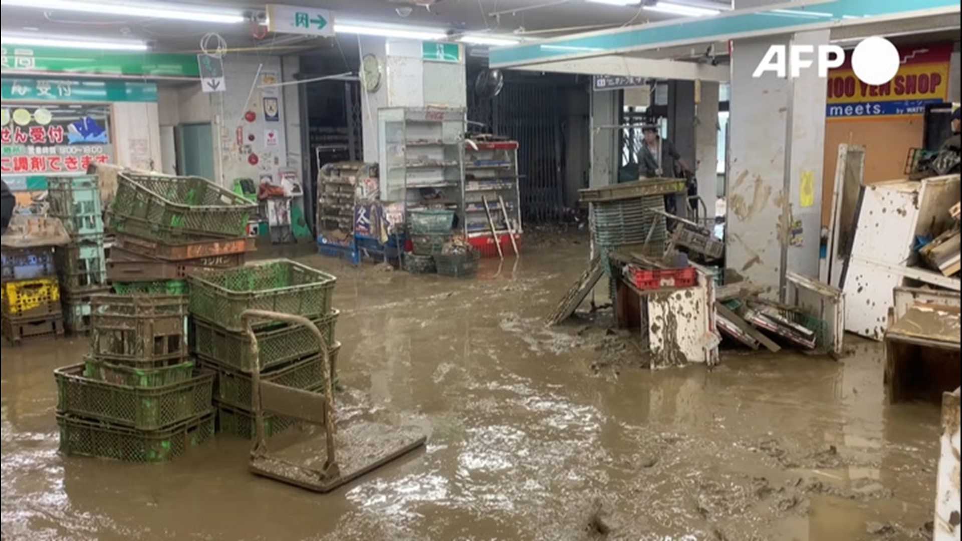 Supermarket cleaned up after flooding | 11alive.com