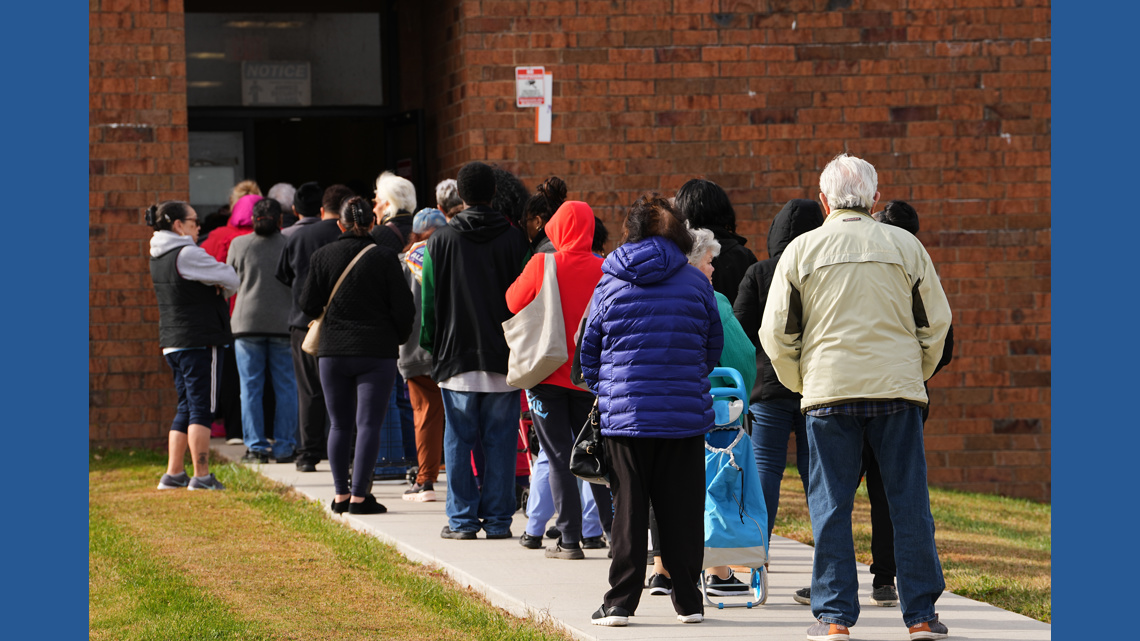 Trump administration seeks to block full SNAP payments for November ...