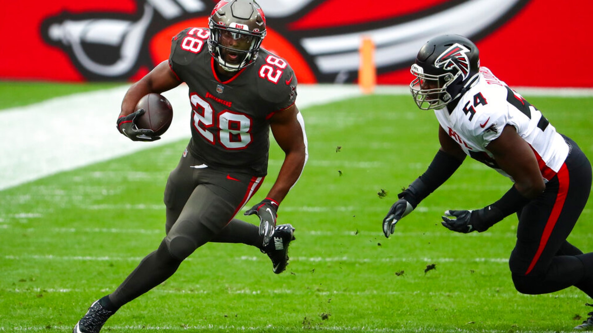 Bucs need running backs in passing game for Super Bowl success ...