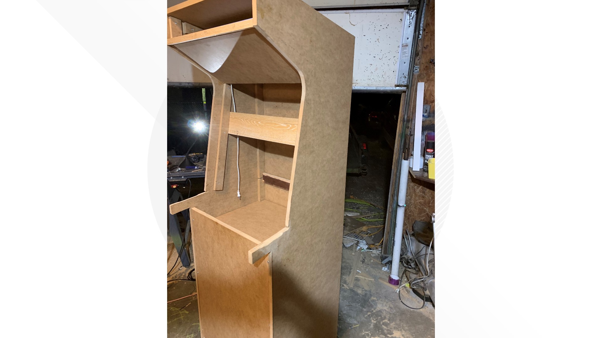 Dad builds custom arcade video game for son who has autism | 11alive.com