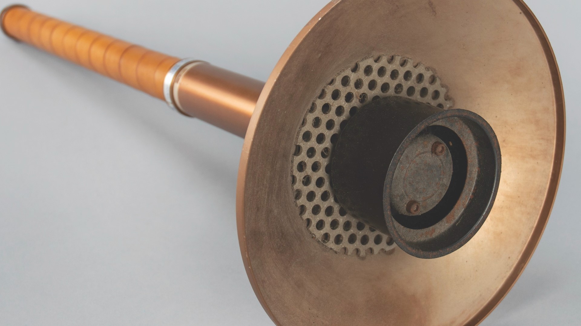 Olympic auction: Relay torches, 1984 USA men's basketball gold ...