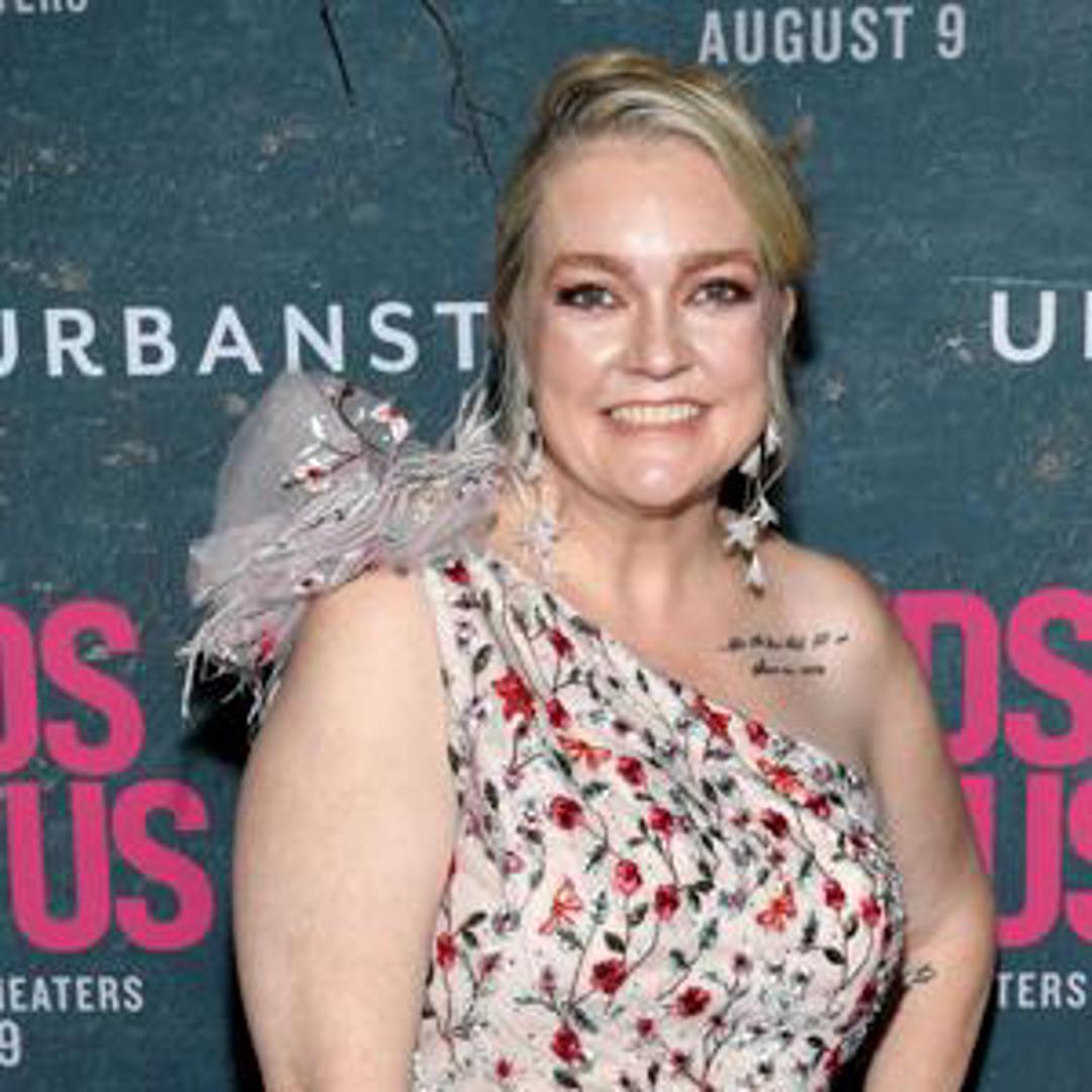 Author Colleen Hoover reveals she is undergoing cancer treatment ...