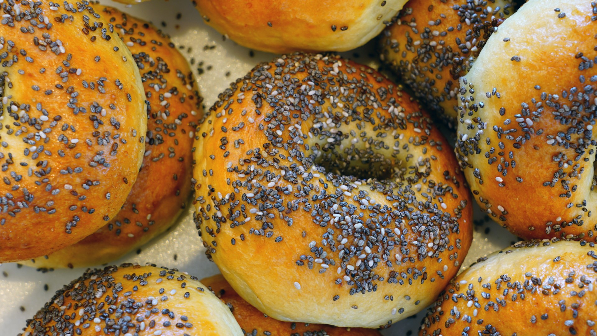 National Bagel Day: Where to score free or discounted bagels | 11alive.com