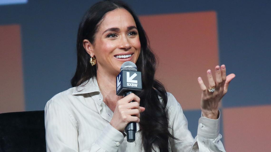 Flight attendant treasures Meghan Markle's handwritten note | 11alive.com