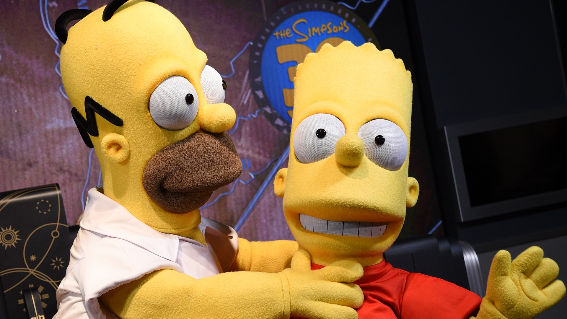 Homer Simpson says he will stop choking Bart on 'The Simpsons' | 11alive.com