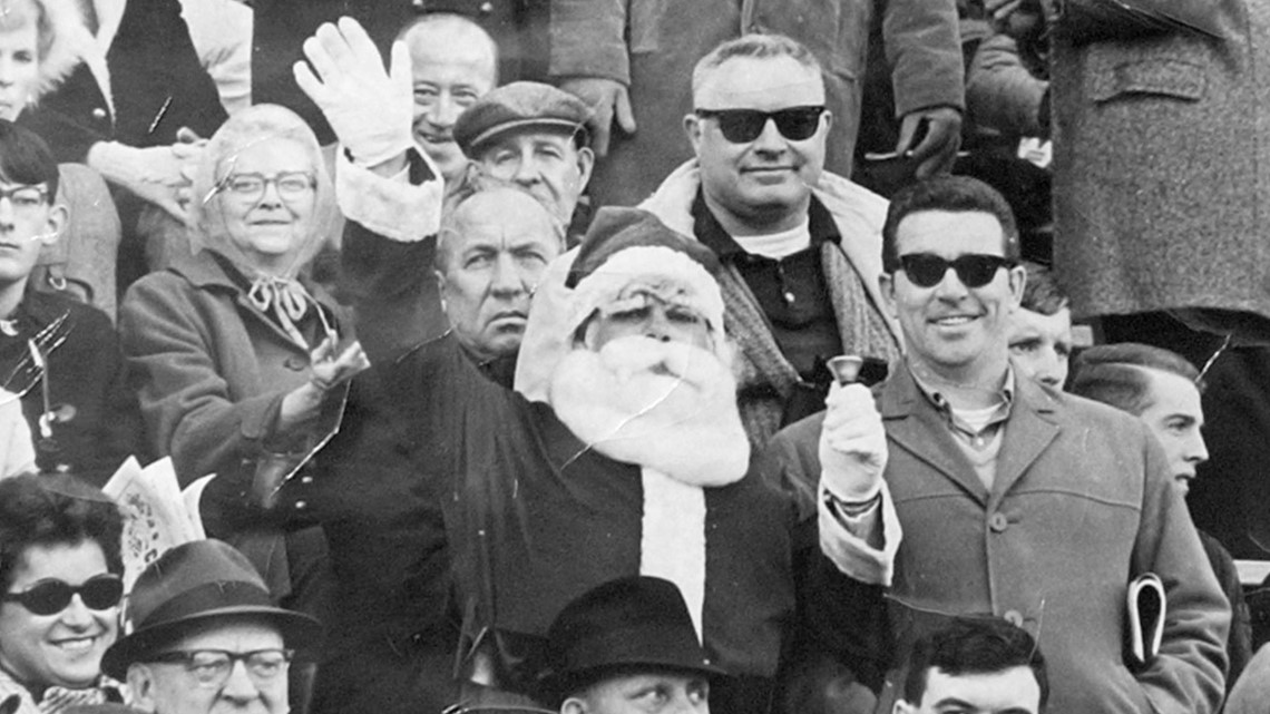 When did Eagles fans throw snowballs at Santa Claus? | 11alive.com