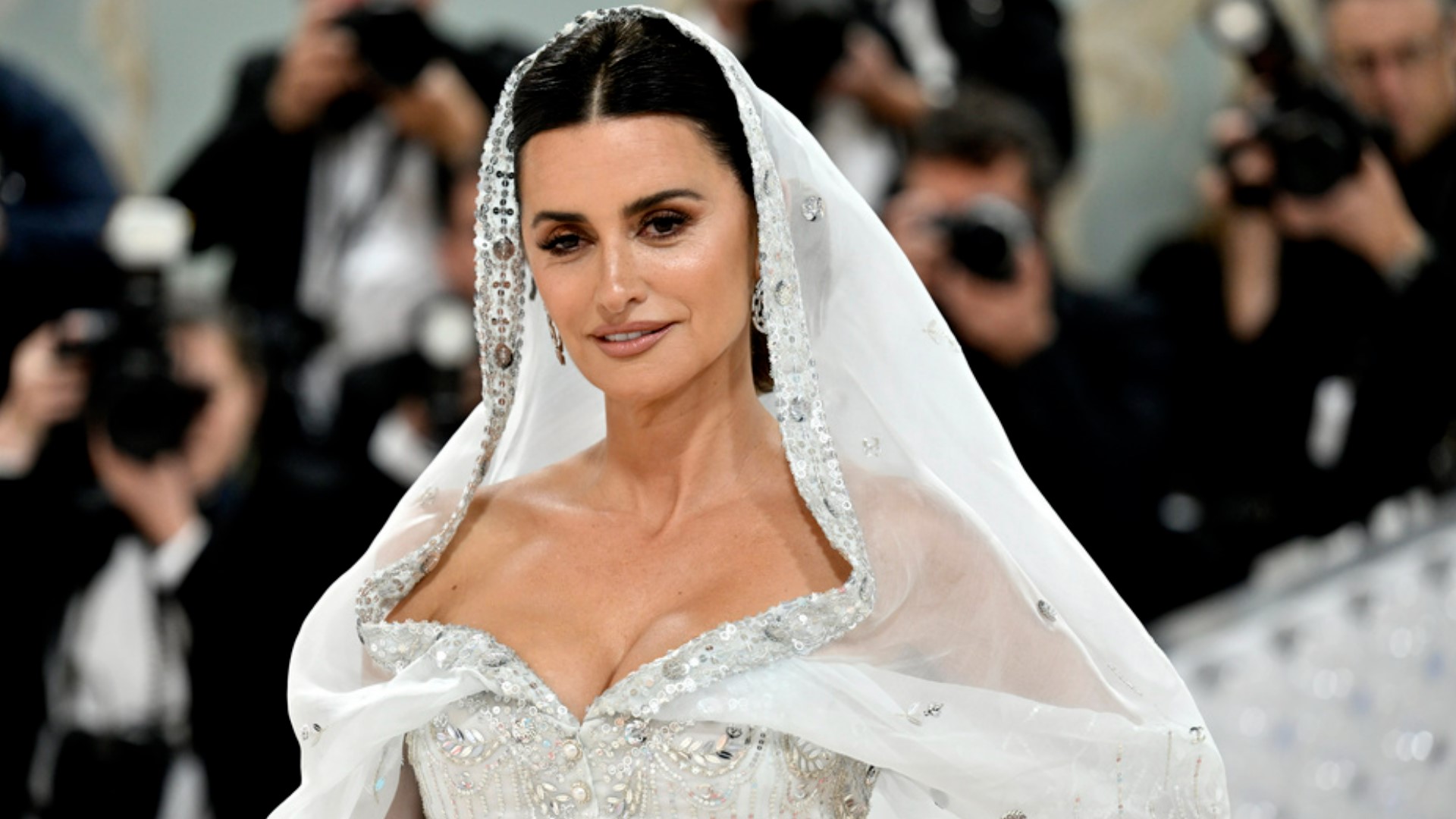 Met Gala: Vintage Chanel, Jared Leto and Doja Cat as Choupette ...