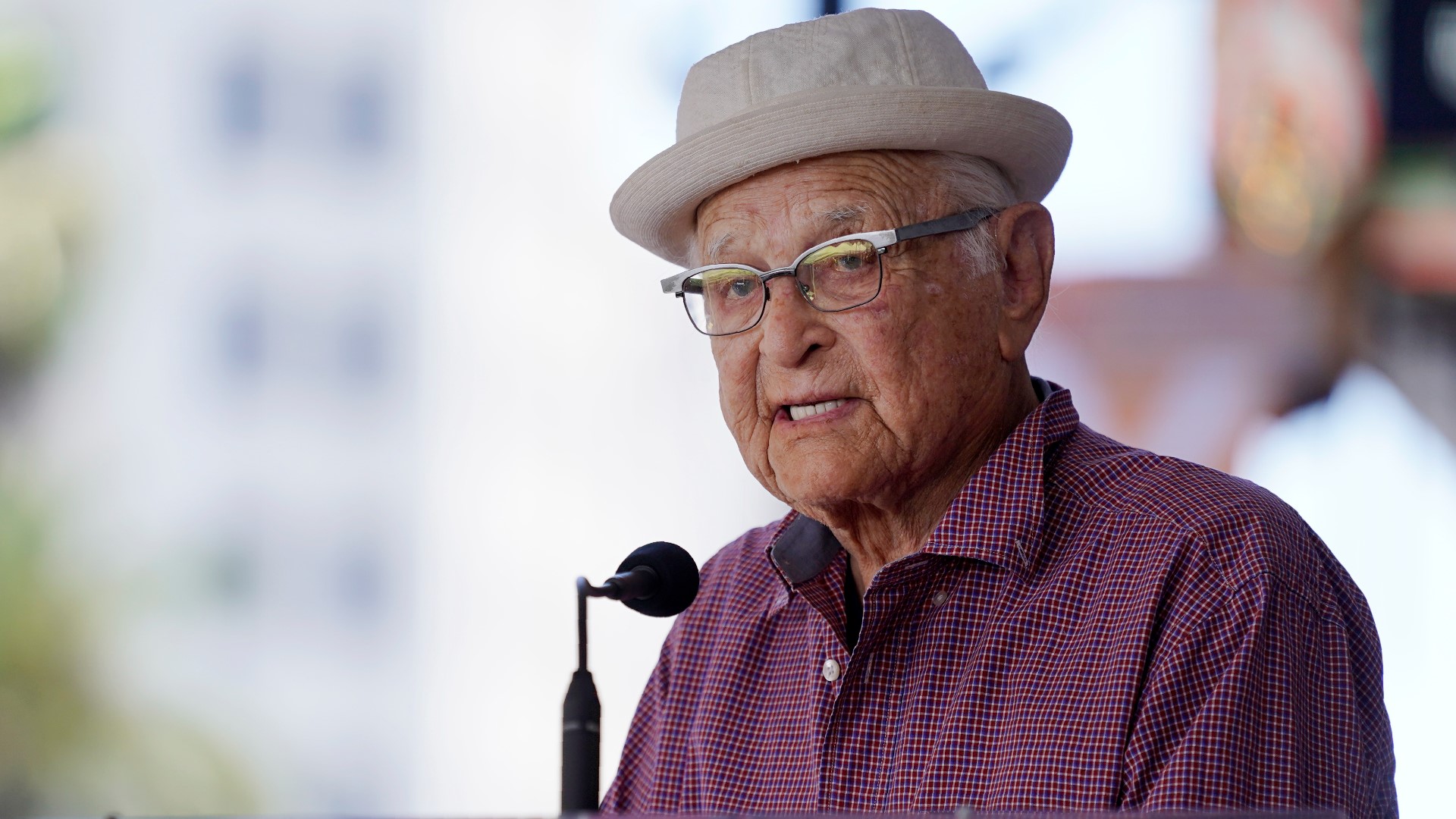 Norman Lear, All in the Family creator, dead at age 101 | 11alive.com