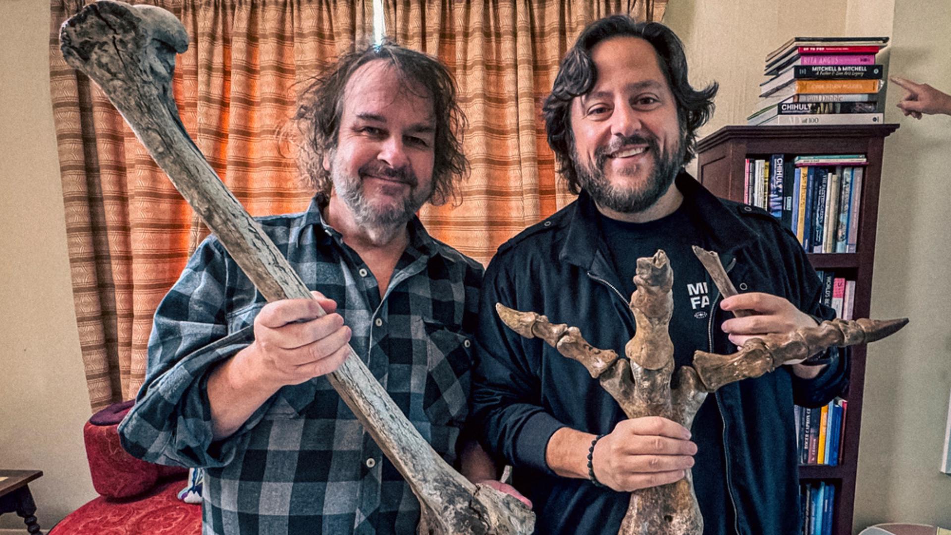 Peter Jackson funds moa de-extinction project | 11alive.com