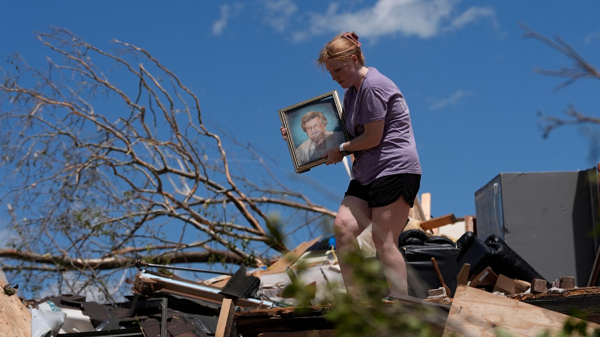 Severe Midwest, South storms kill 27, hospitalize others | 11alive.com