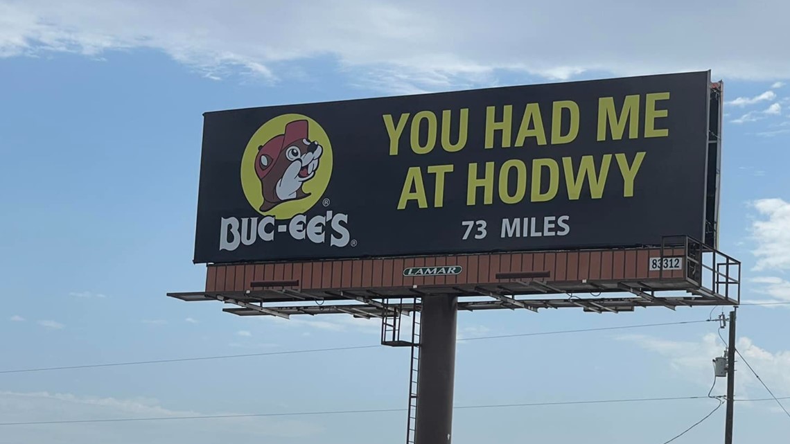 Did Buc-ee's mean to misspell 'Howdy' on a Texas billboard? | 11alive.com