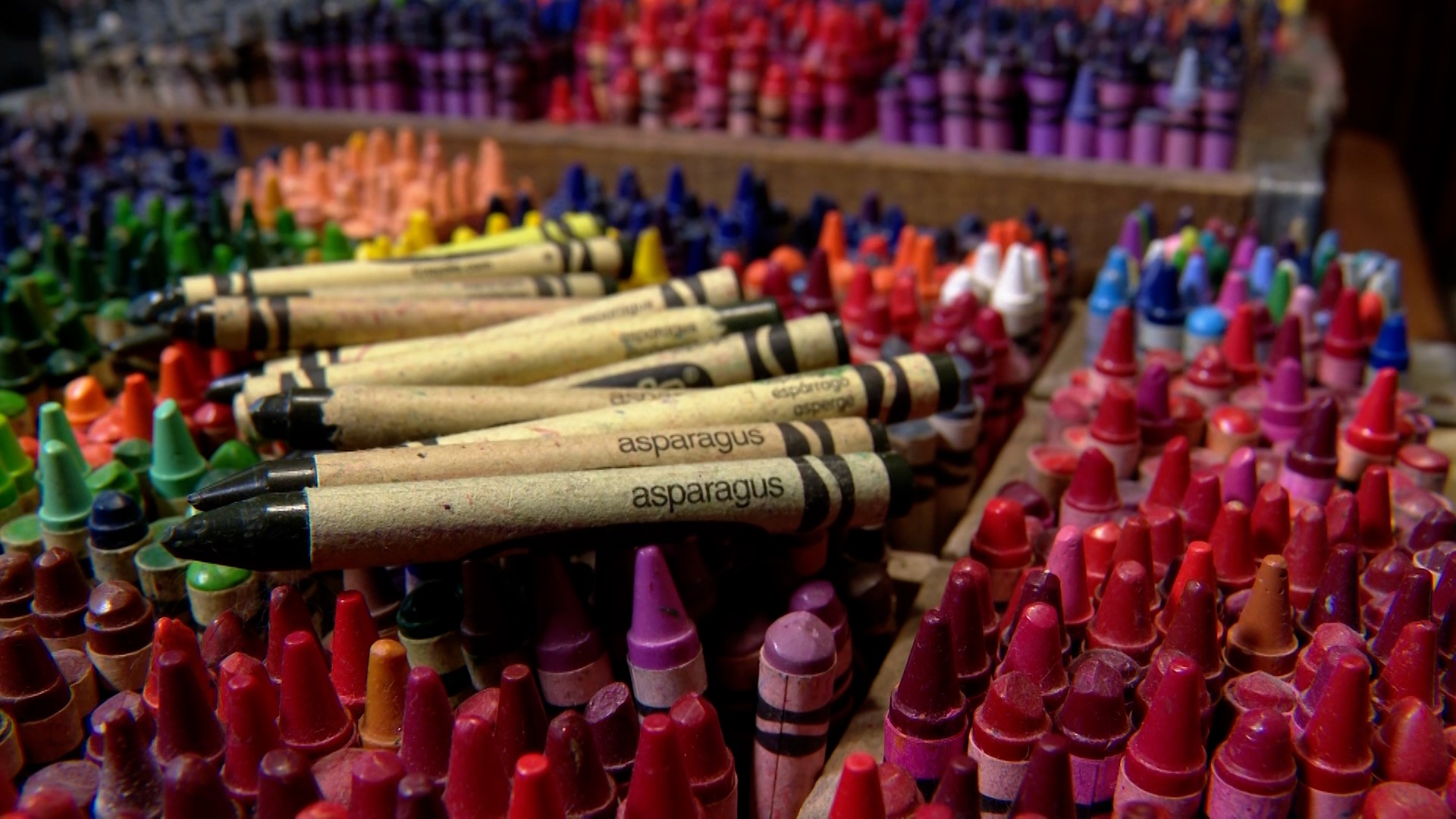 Texas house may hold world's largest Crayola crayon collection ...
