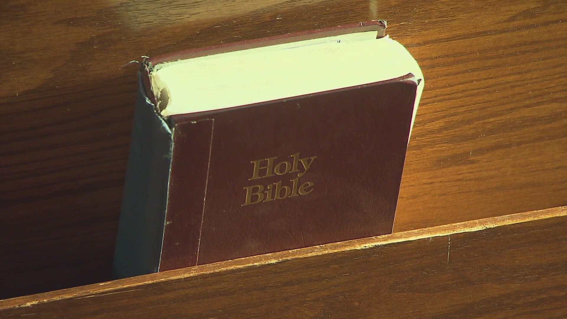 Oklahoma state superintendent orders schools to teach the Bible ...