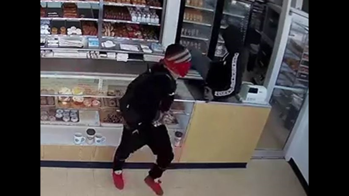 Video: Suspects give doughnuts to customers during Shipley robbery ...