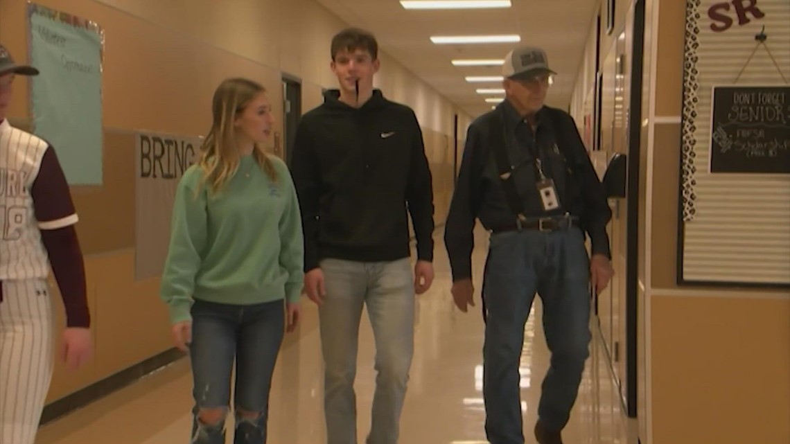 Texas students helping 80-year-old janitor retire | 11alive.com