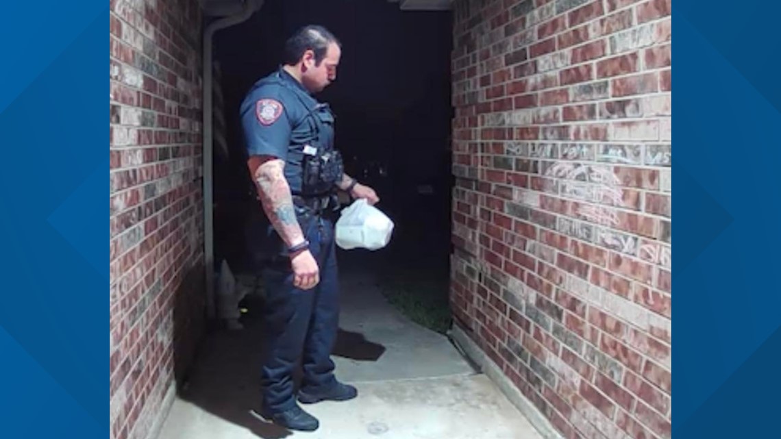 Police officer completes DoorDash delivery after arresting driver ...