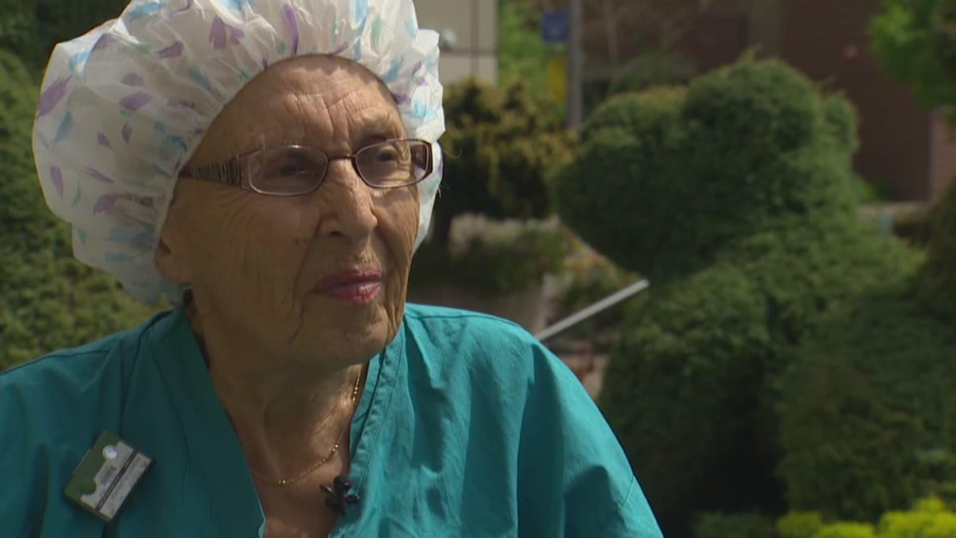 America's oldest working nurse turns 92 | 11alive.com