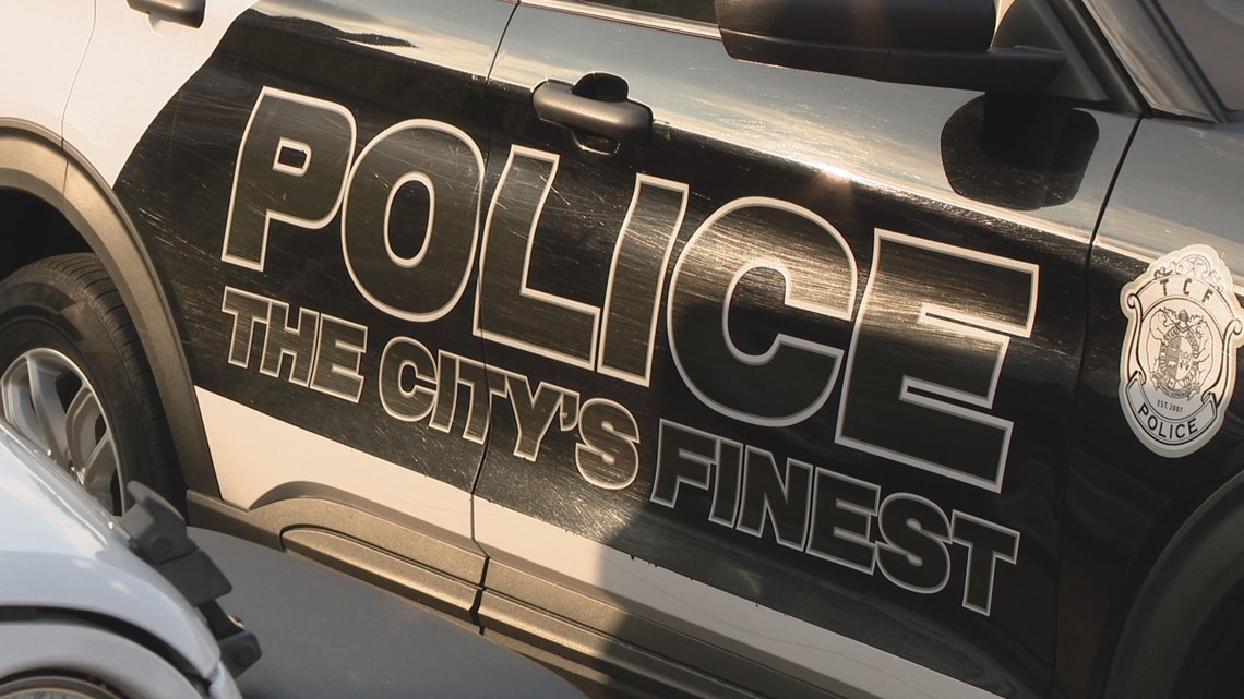 Black 'police' cars in St. Louis aren't owned by city police | 11alive.com