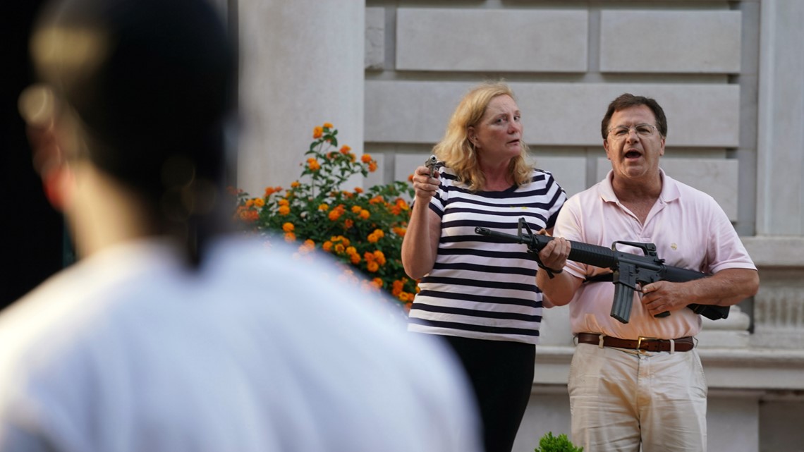 St. Louis news: Couple seen pointing guns at protesters in CWE ...