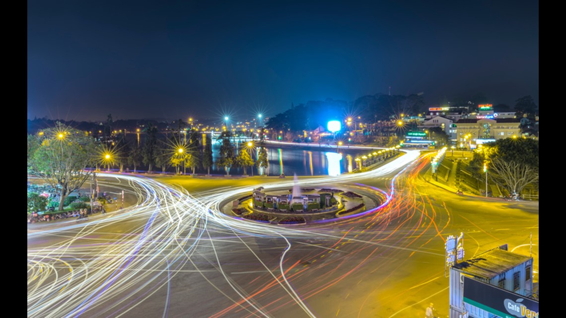How to drive through roundabouts safely | 11alive.com