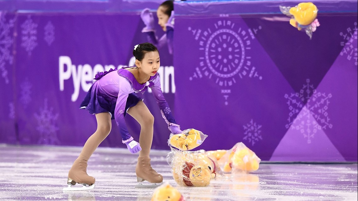 PHOTOS: Winnie the Pooh rains down on Yuzuru Hanyu | 11alive.com