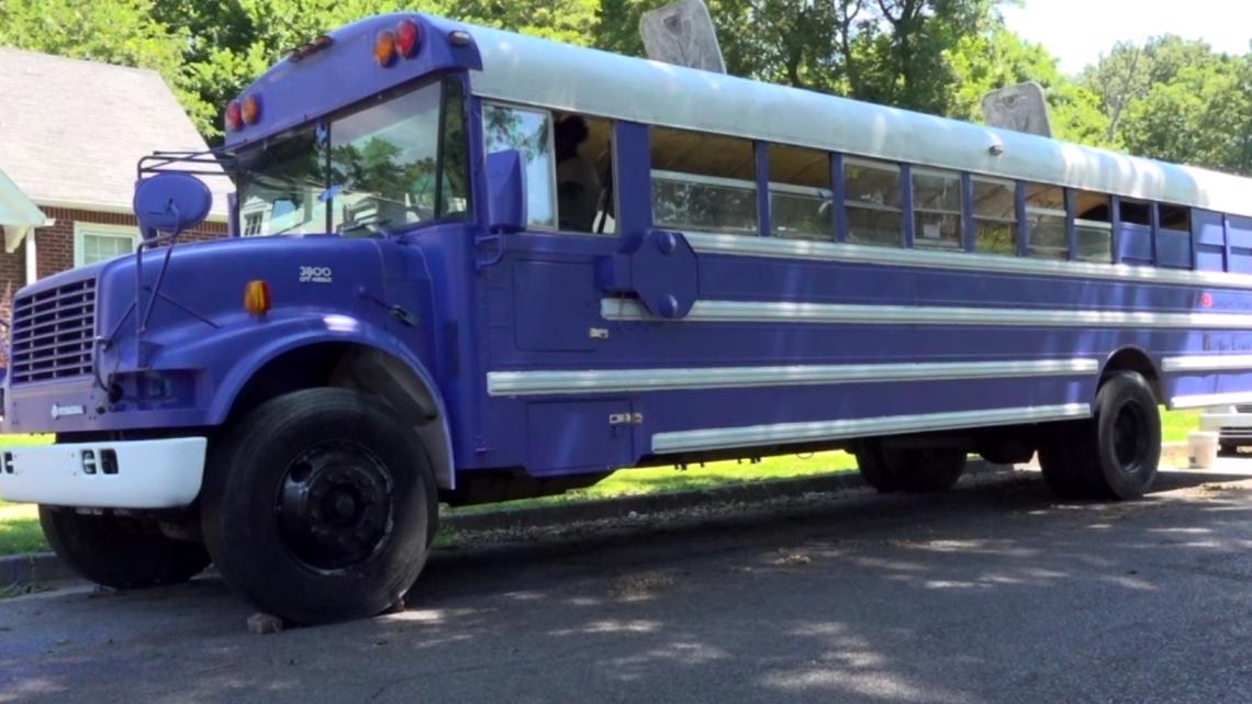 Memphis couple turns school bus into home | 11alive.com