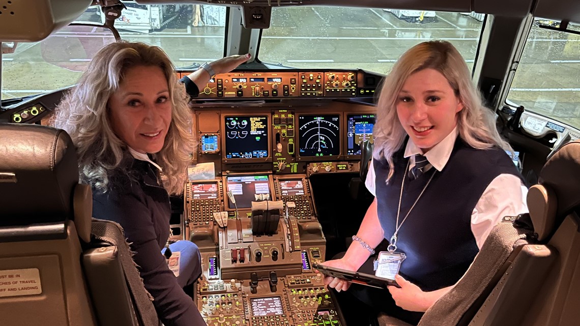 First mother-daughter pilots on international flight from Memphis ...