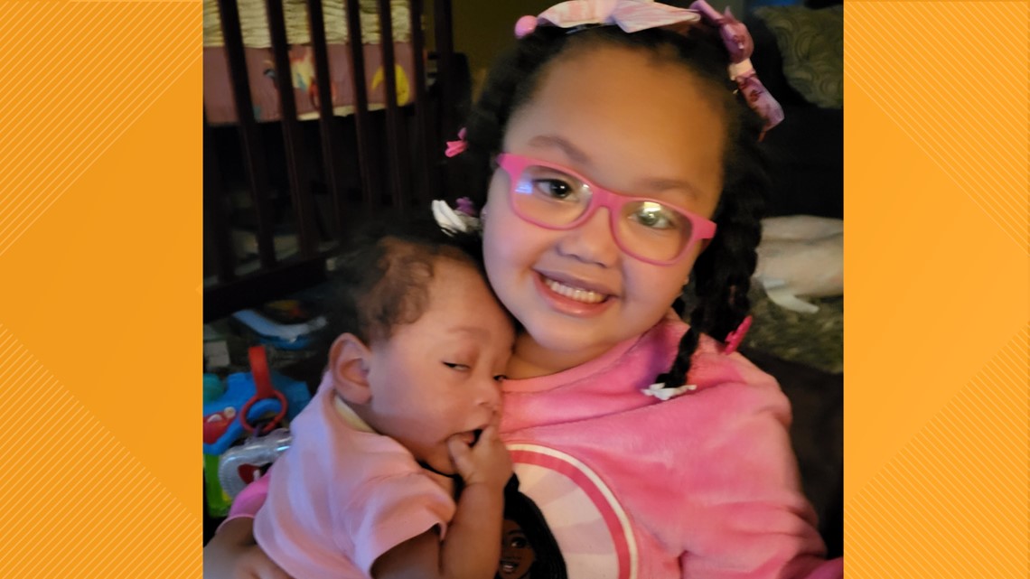 5-year-old saves little sister's life while helping her mom perform ...