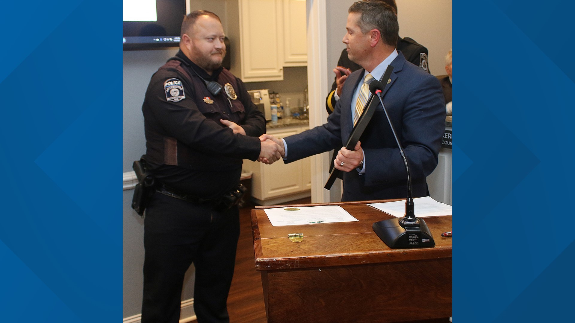 Stanley cop hailed as hero for fire rescue | 11alive.com
