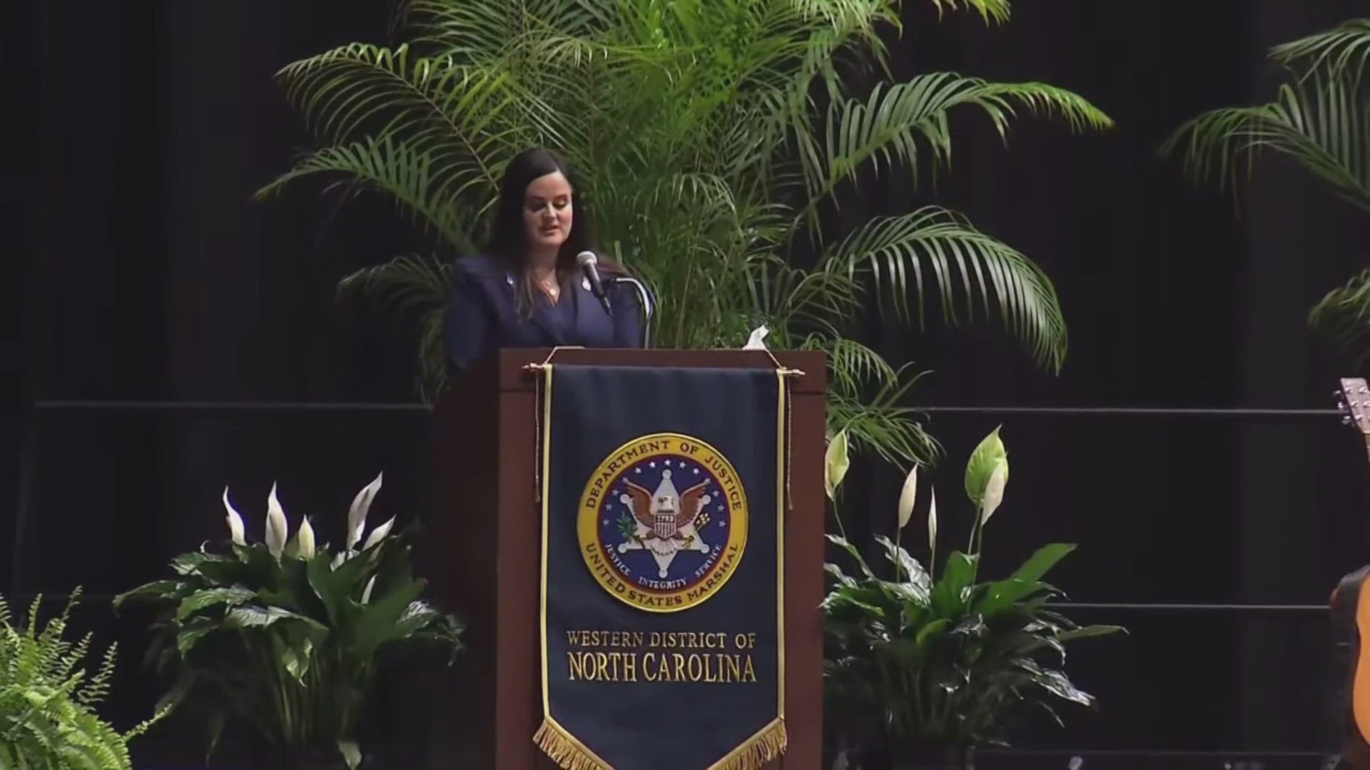 Memorial service honors Deputy US Marshal Tommy Weeks | 11alive.com