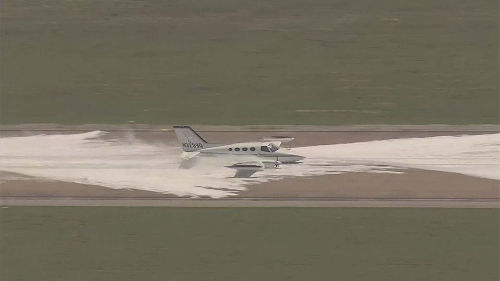 Pilots recount emergency landing in Arlington last week | 11alive.com