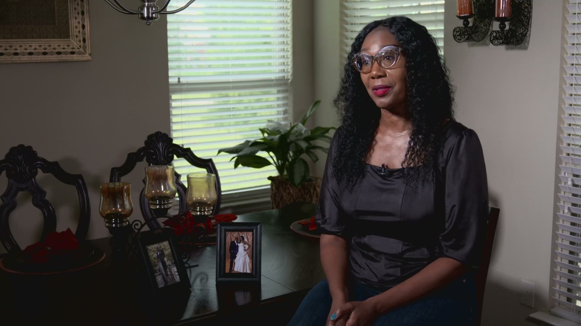 Widow of USPS letter carrier who died wants change | 11alive.com