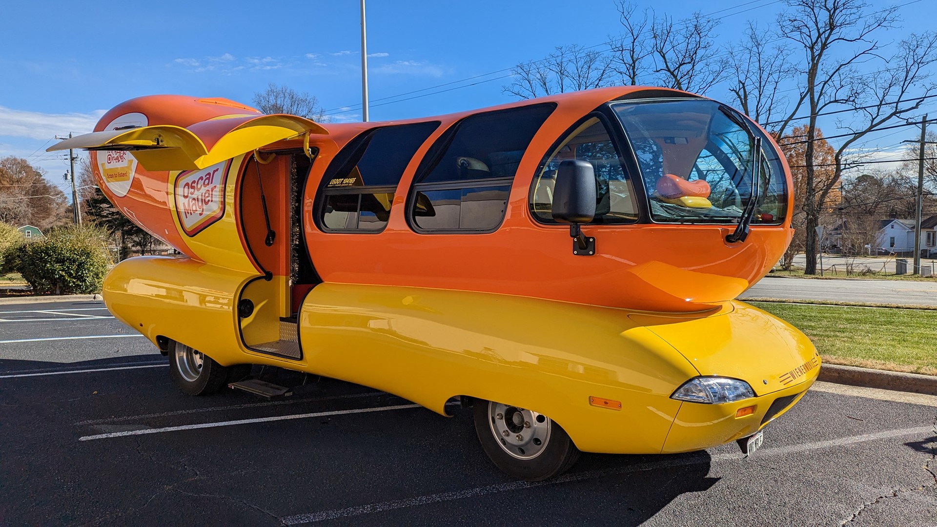 Oscar Mayer's Wienermobile is looking for a new driver | 11alive.com