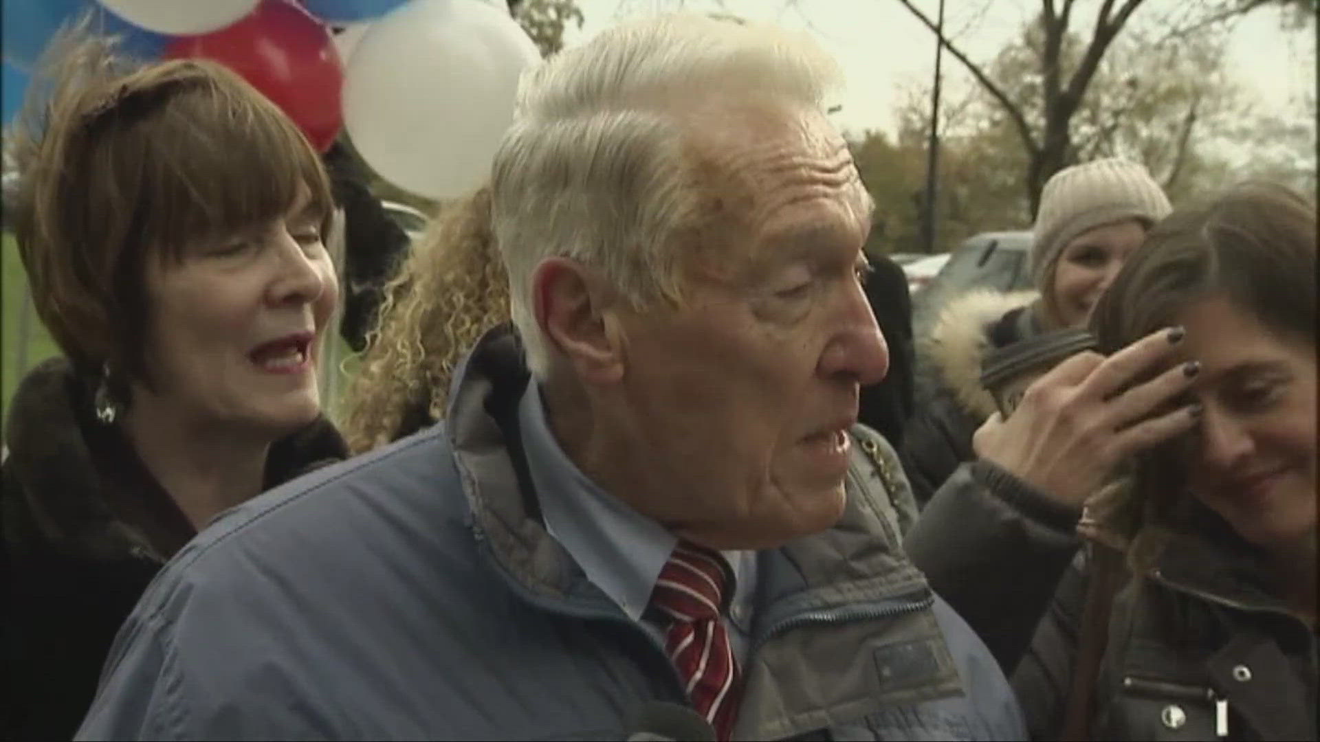 Marv Levy celebrates 100th birthday with Hall of Fame party | 11alive.com