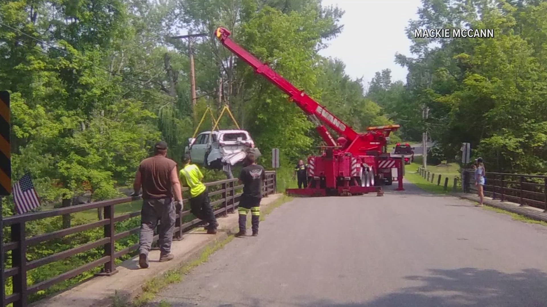 Seven injured in New York State Thruway crash | 11alive.com