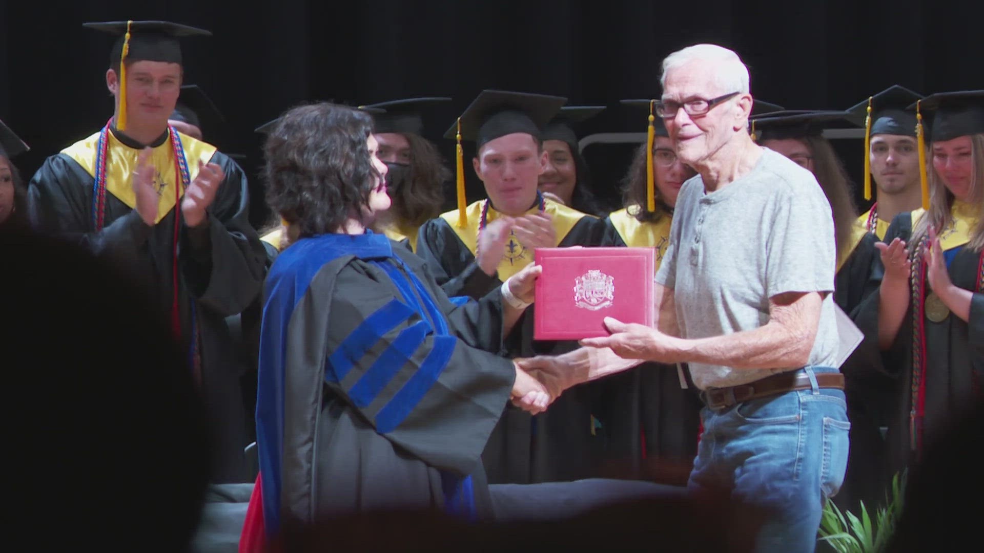 89-year-old veteran finally gets high school diploma | 11alive.com