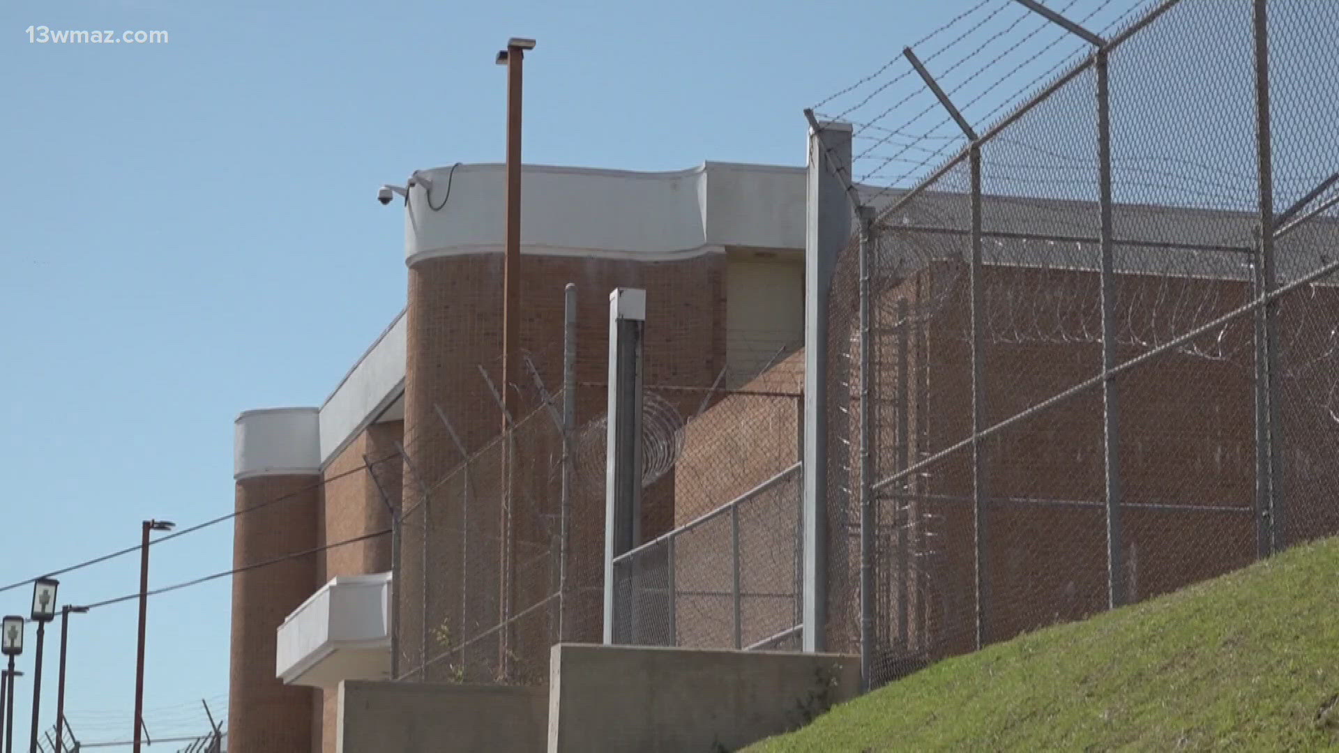 Inmate dies at Bibb County Law Enforcement Center | 11alive.com