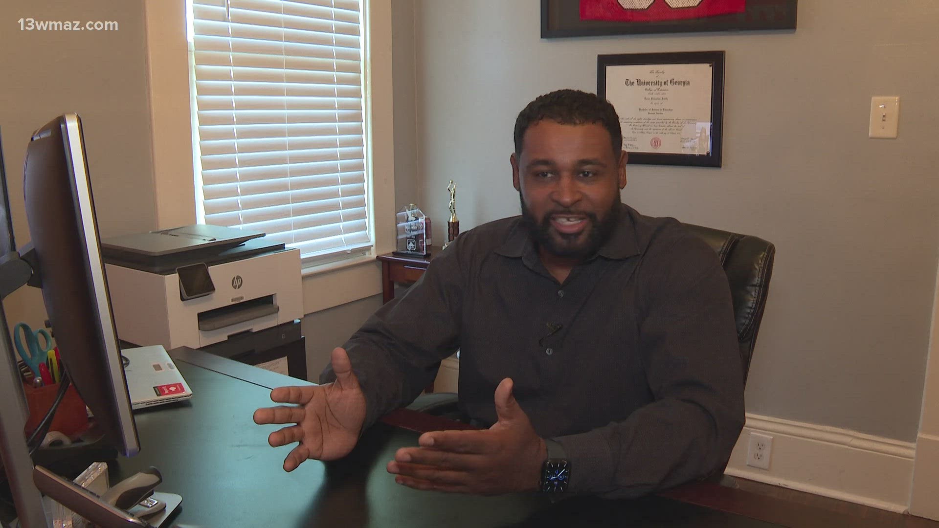 Experts give tips for drivers going into peak deer season | 11alive.com