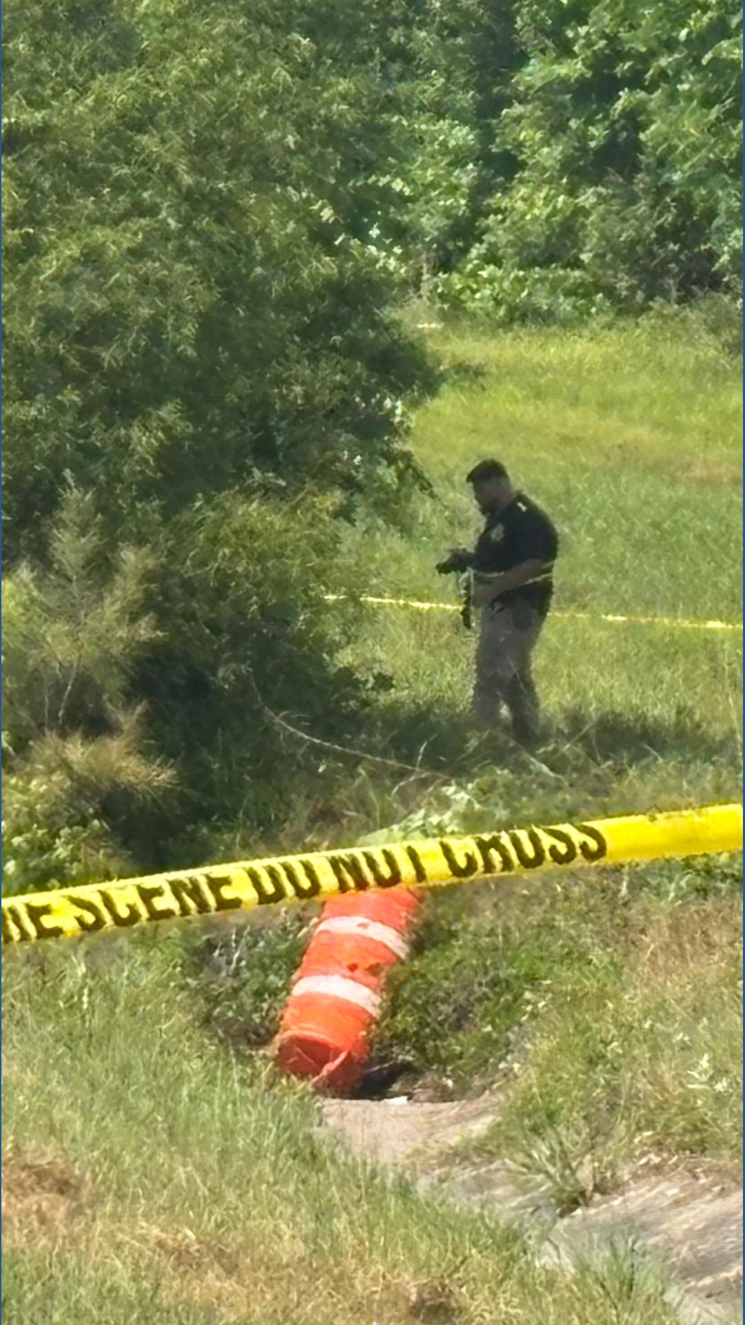 Coroner: Georgia DOT worker finds skeleton in ditch on I-75 in Peach ...