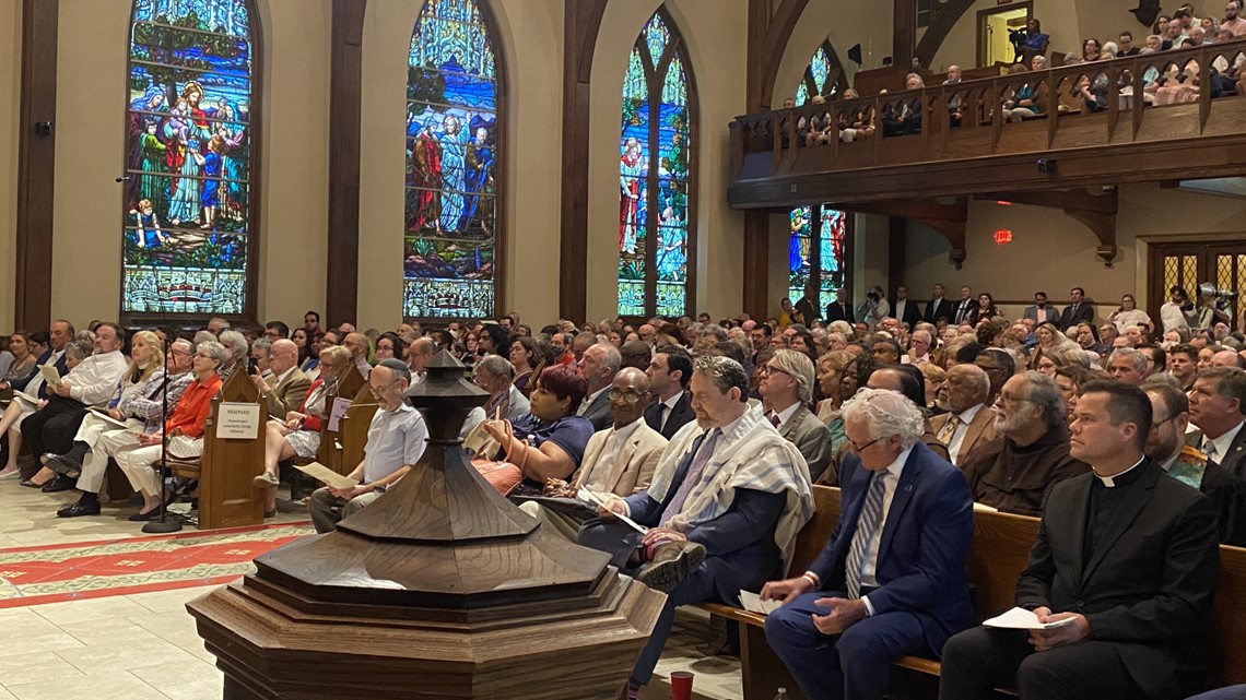 Georgia religious leaders and Sen. Jon Ossoff speak in Macon | 11alive.com