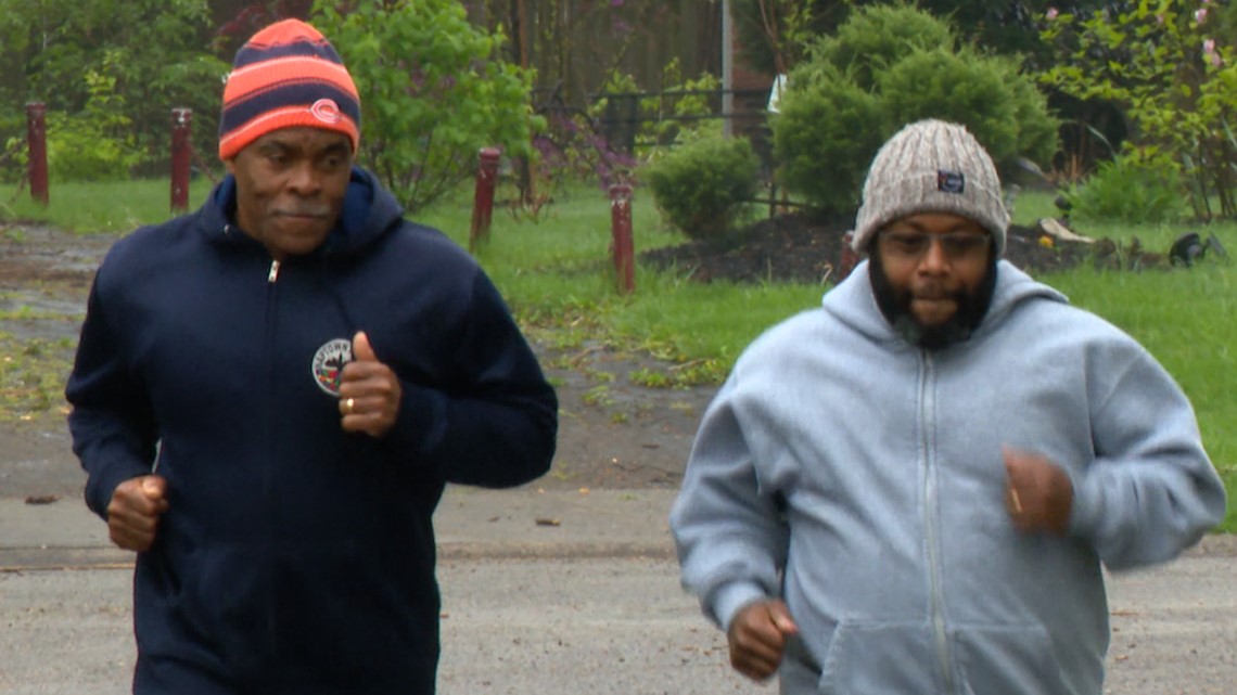 Visually-impaired runner & guide running in Indy Mini | 11alive.com