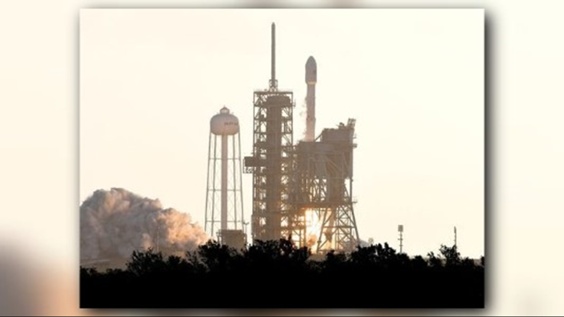 SpaceX launches Falcon 9 on secret, classified mission | 11alive.com