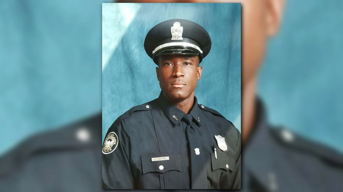 Police officer doesn't punish girl caught stealing, helps her instead ...