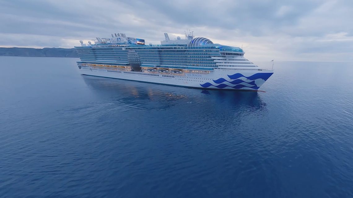 Six Flags Over Georgia Atlanta fights & police shooting | Latest ...