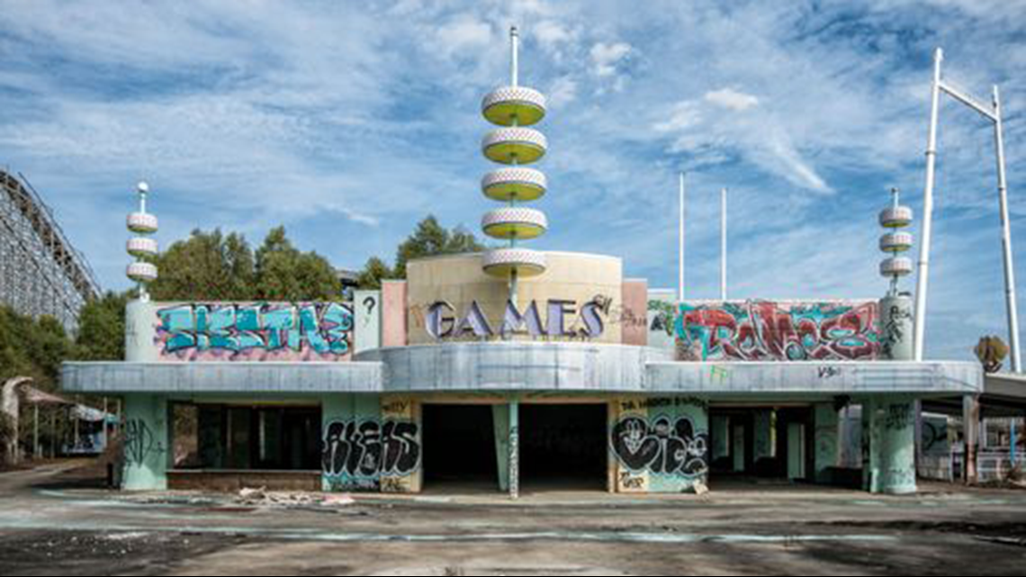 Photos inside the Six Flags devastated by Hurricane Katrina | 11alive.com