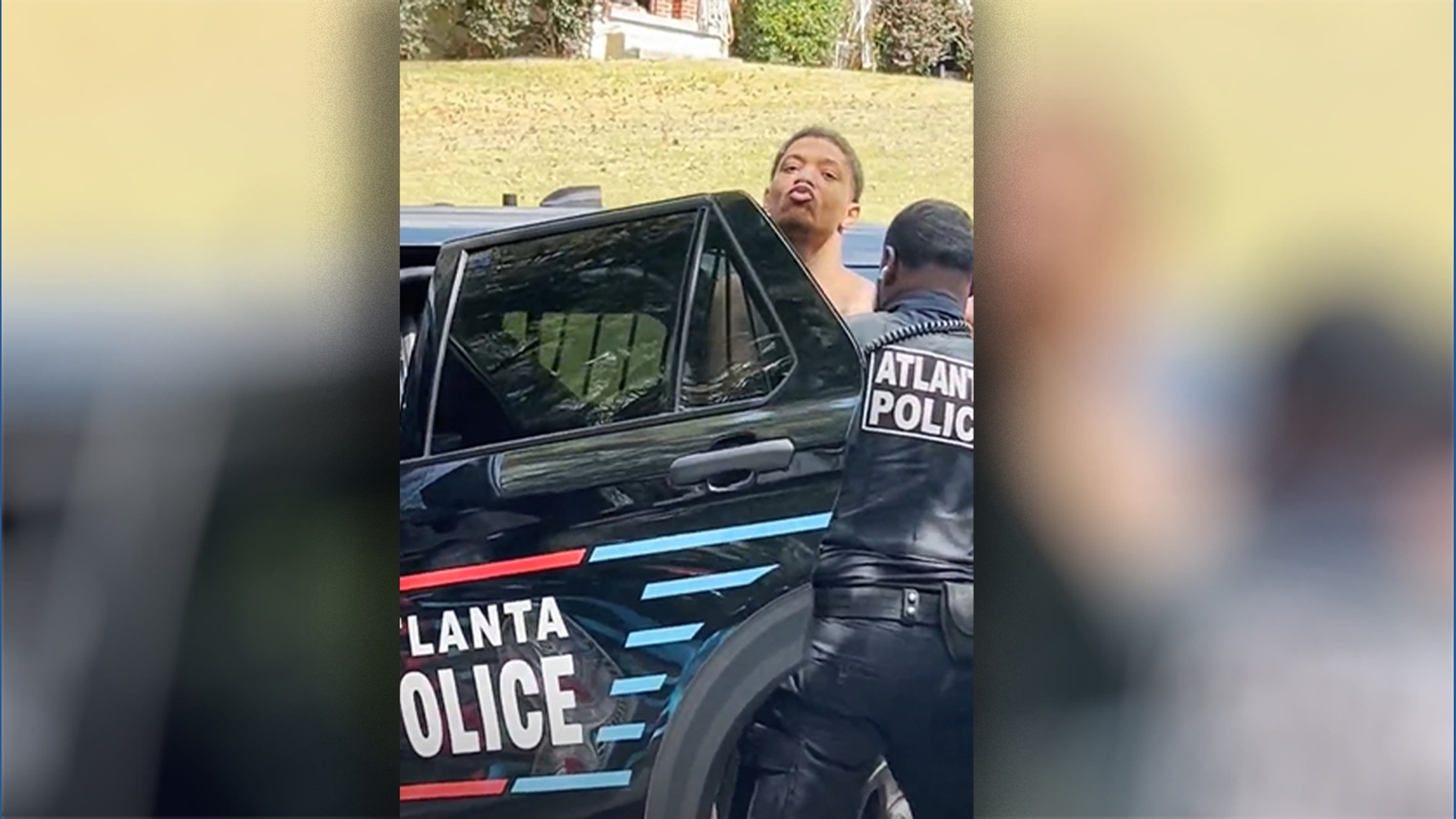 VIDEO: Derrick Groves blows kiss as he's taken into custody | 11alive.com