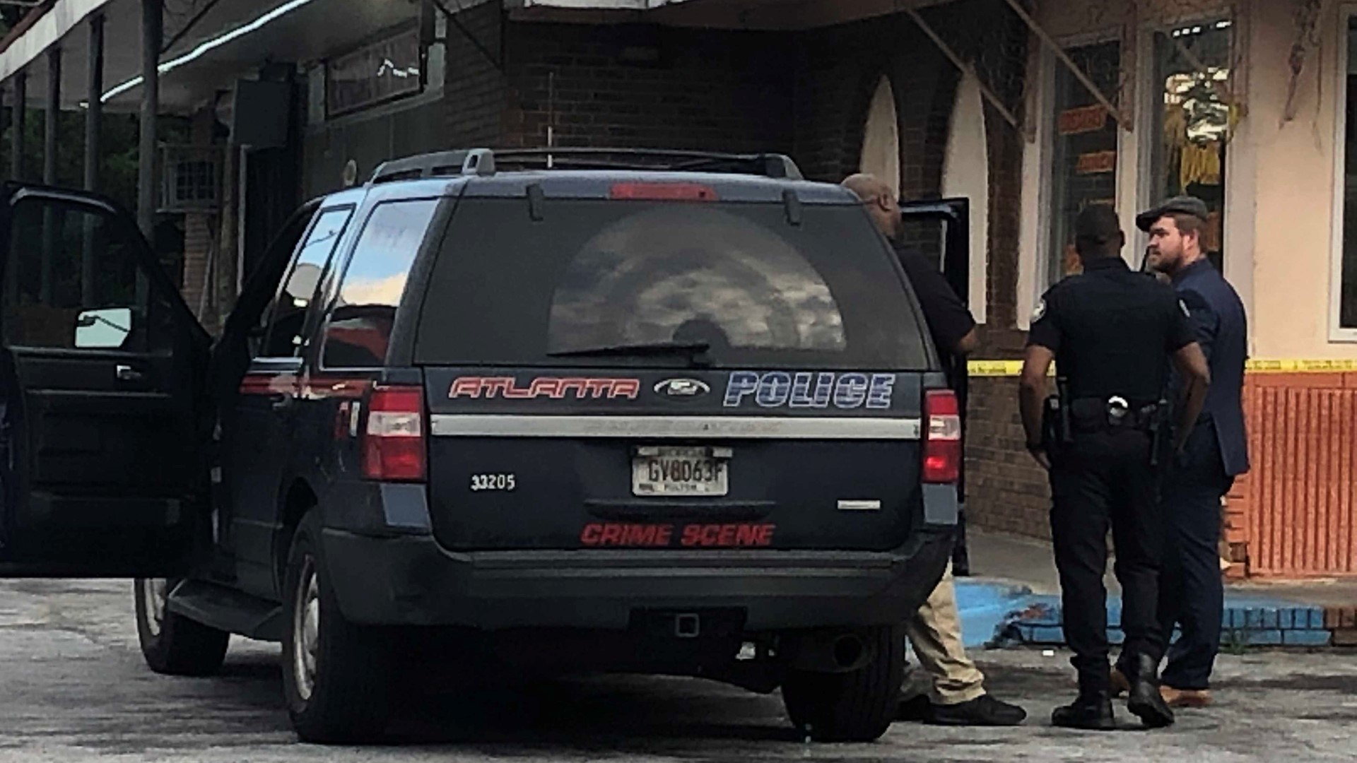 Man found dead from gunshot wound at gas station on MLK Drive | 11alive.com